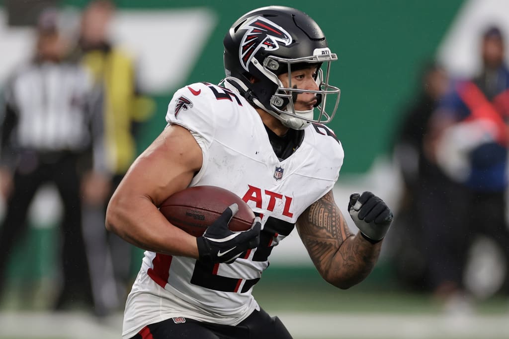 Former Falcon Tyler Allgeier inks 2-year deal with Cardinals - AccessWDUN